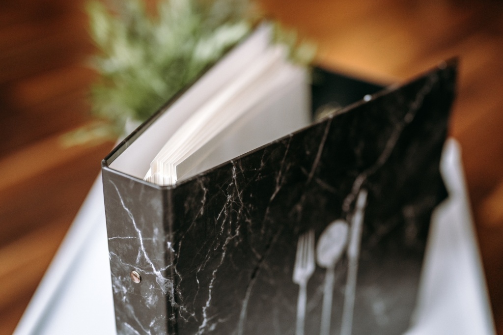 Tavu recepšu grāmata